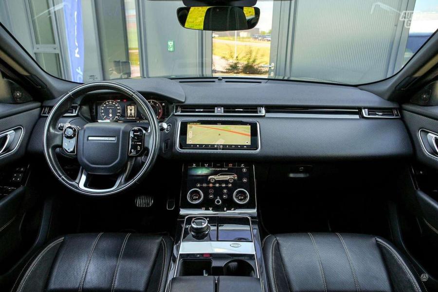 Black Land Rover Range Rover Velar 2018 in Kaunas, with an engine capacity of 2.00 L and mileage of 175 thousand km for 21950 €, photo 17 on AUTOMOTO.COM.LV