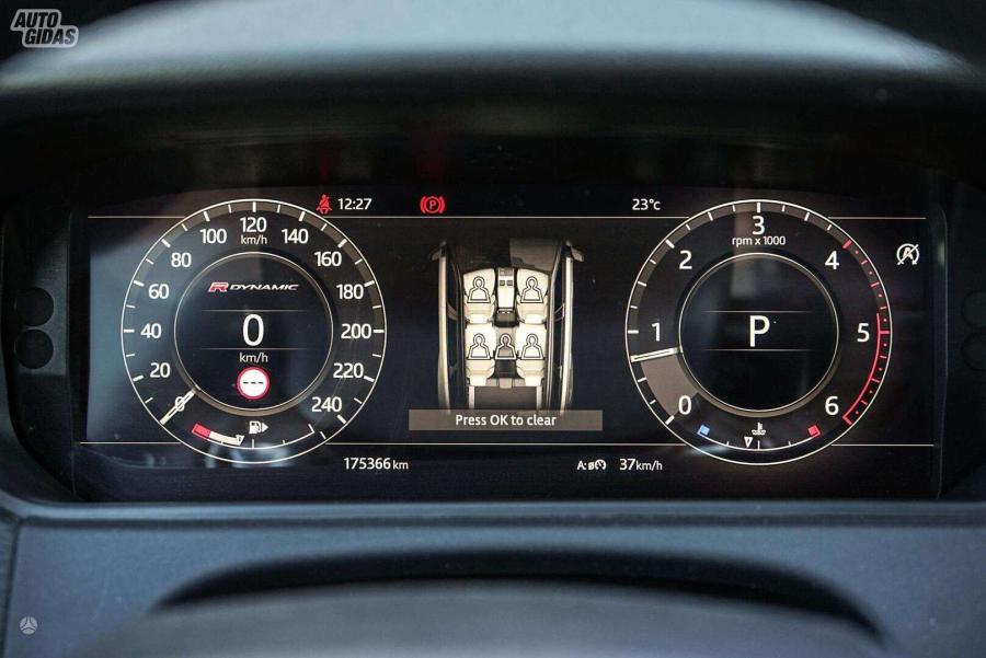 Black Land Rover Range Rover Velar 2018 in Kaunas, with an engine capacity of 2.00 L and mileage of 175 thousand km for 21950 €, photo 29 on AUTOMOTO.COM.LV