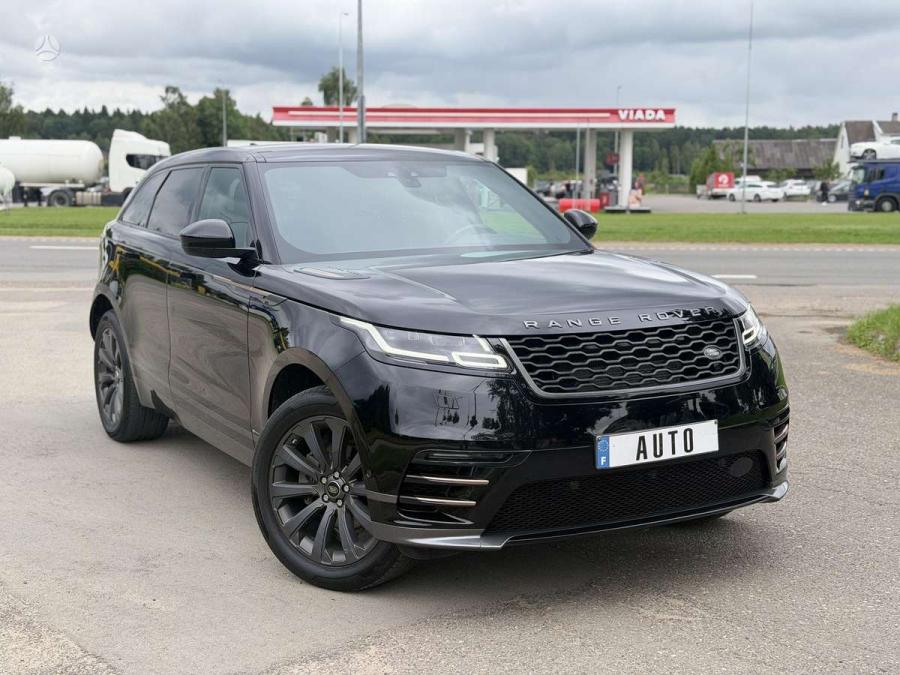 Melns Land Rover Range Rover Velar 2018 Tauragė, ar dzinēja tilpumu 2.00 L un nobraukumu 60 tūkst. km par 24999 €, foto 1 vietnē AUTOMOTO.COM.LV