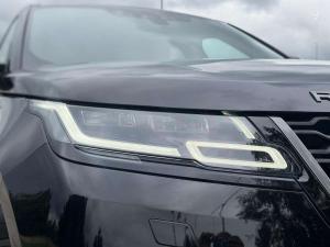 Melns Land Rover Range Rover Velar 2018 Tauragė, ar dzinēja tilpumu 2.00 L un nobraukumu 60 tūkst. km par 24999 €, foto 4 vietnē AUTOMOTO.COM.LV