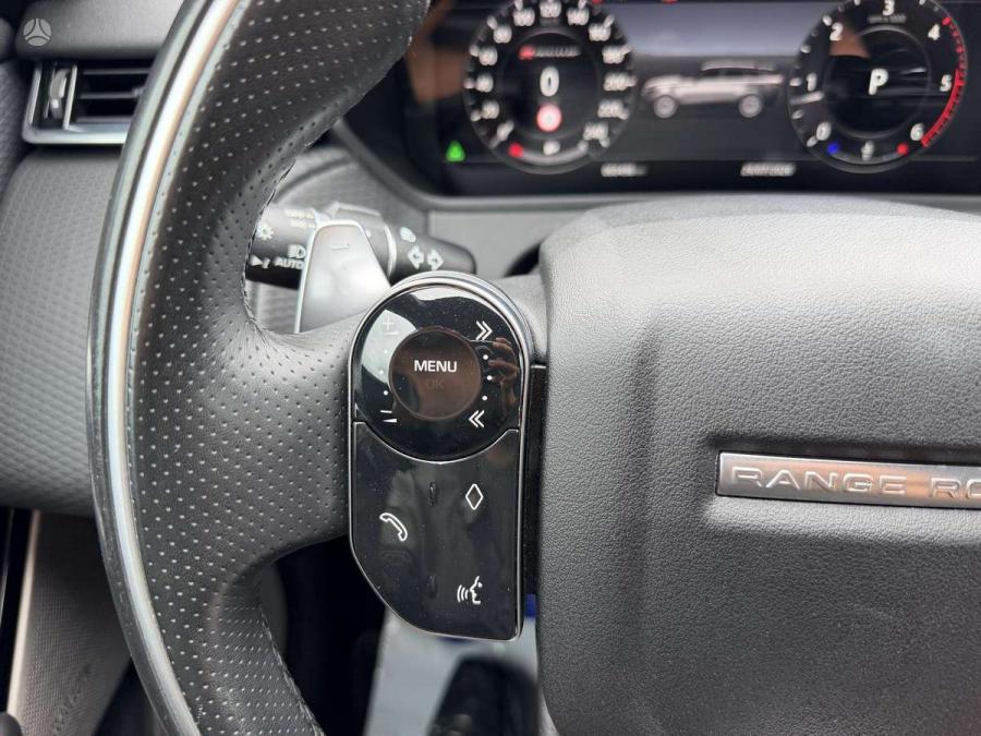 Melns Land Rover Range Rover Velar 2018 Tauragė, ar dzinēja tilpumu 2.00 L un nobraukumu 60 tūkst. km par 24999 €, foto 18 vietnē AUTOMOTO.COM.LV