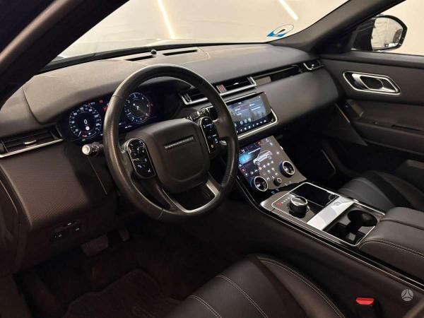 Melns Land Rover Range Rover Velar 2018 Marijampole, ar dzinēja tilpumu 2.99 L un nobraukumu 162 tūkst. km par 23999 €, foto 2 vietnē AUTOMOTO.COM.LV