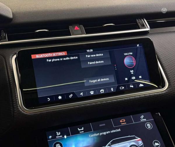 Melns Land Rover Range Rover Velar 2018 Marijampole, ar dzinēja tilpumu 2.99 L un nobraukumu 162 tūkst. km par 23999 €, foto 8 vietnē AUTOMOTO.COM.LV