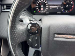 Melns Land Rover Range Rover Velar 2018 Tauragė, ar dzinēja tilpumu 2.00 L un nobraukumu 60 tūkst. km par 24499 €, foto 18 vietnē AUTOMOTO.COM.LV