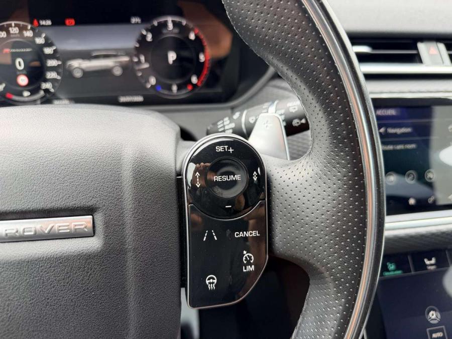 Melns Land Rover Range Rover Velar 2018 Tauragė, ar dzinēja tilpumu 2.00 L un nobraukumu 60 tūkst. km par 24499 €, foto 19 vietnē AUTOMOTO.COM.LV