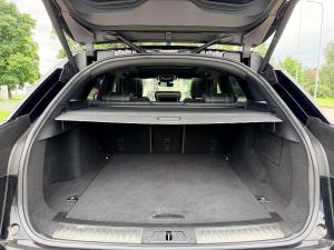 Melns Land Rover Range Rover Velar 2018 Tauragė, ar dzinēja tilpumu 2.00 L un nobraukumu 60 tūkst. km par 24499 €, foto 38 vietnē AUTOMOTO.COM.LV
