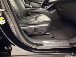 Black Land Rover Range Rover Velar 2018 in Vilnius, with an engine capacity of 2.00 L and mileage of 192 thousand km for 16900 €, photo 8 on AUTOMOTO.COM.LV