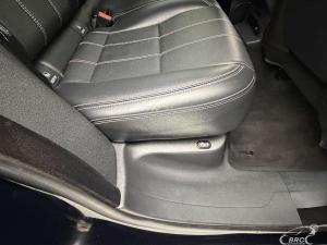 Black Land Rover Range Rover Velar 2018 in Vilnius, with an engine capacity of 2.00 L and mileage of 192 thousand km for 16900 €, photo 15 on AUTOMOTO.COM.LV