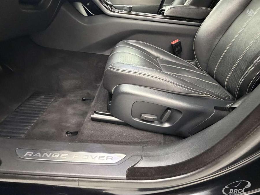 Black Land Rover Range Rover Velar 2018 in Vilnius, with an engine capacity of 2.00 L and mileage of 192 thousand km for 16900 €, photo 24 on AUTOMOTO.COM.LV