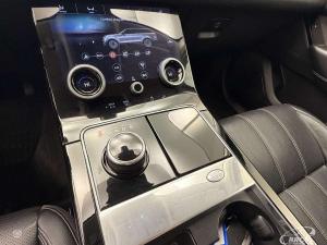 Black Land Rover Range Rover Velar 2018 in Vilnius, with an engine capacity of 2.00 L and mileage of 192 thousand km for 16900 €, photo 27 on AUTOMOTO.COM.LV