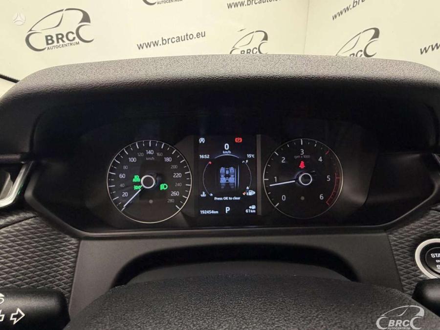 Black Land Rover Range Rover Velar 2018 in Vilnius, with an engine capacity of 2.00 L and mileage of 192 thousand km for 16900 €, photo 32 on AUTOMOTO.COM.LV