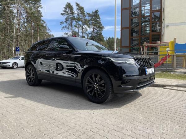 Black Land Rover Range Rover Velar 2018 in Riga, with an engine capacity of 2.00 L and mileage of 195 thousand km for 21900 €, photo 2 on AUTOMOTO.COM.LV