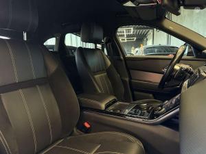 Melns Land Rover Range Rover Velar 2018 Kauņa, ar dzinēja tilpumu 2.99 L un nobraukumu 170 tūkst. km par 26990 €, foto 24 vietnē AUTOMOTO.COM.LV