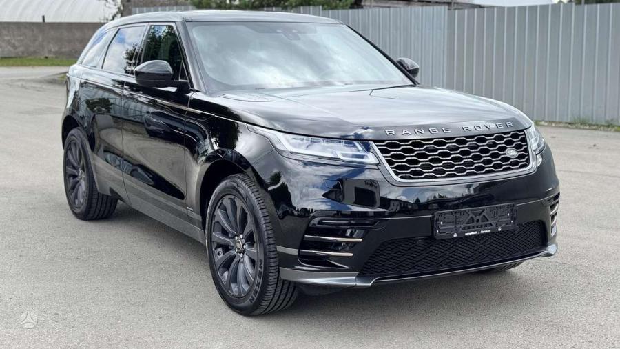 Melns Land Rover Range Rover Velar 2018 Telšiai, ar dzinēja tilpumu 2.00 L un nobraukumu 158 tūkst. km par 19800 €, foto 4 vietnē AUTOMOTO.COM.LV