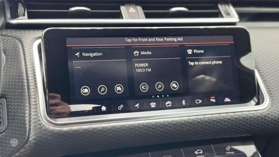 Melns Land Rover Range Rover Velar 2018 Telšiai, ar dzinēja tilpumu 2.00 L un nobraukumu 158 tūkst. km par 19800 €, foto 54 vietnē AUTOMOTO.COM.LV