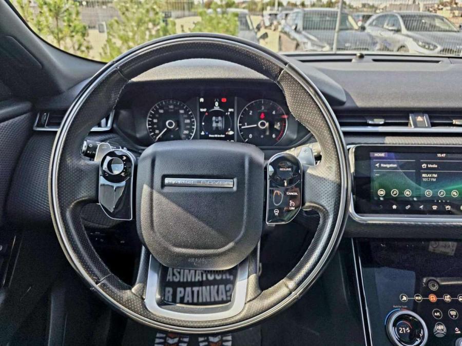 Black Land Rover Range Rover Velar 2018 in Siauliai, with an engine capacity of 2.00 L and mileage of 159 thousand km for 19250 €, photo 15 on AUTOMOTO.COM.LV