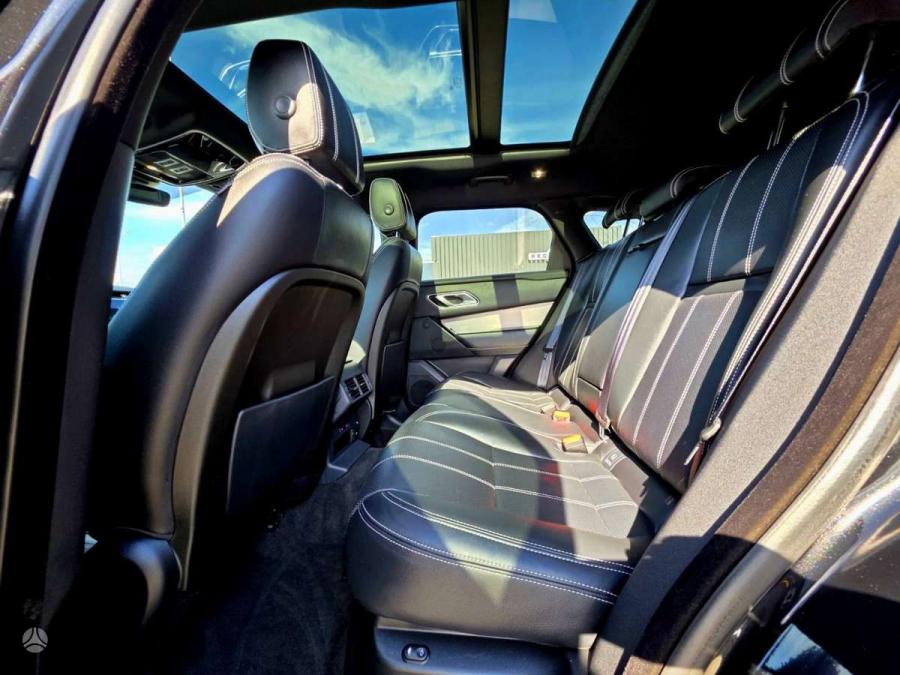 Black Land Rover Range Rover Velar 2018 in Siauliai, with an engine capacity of 2.00 L and mileage of 159 thousand km for 19250 €, photo 23 on AUTOMOTO.COM.LV