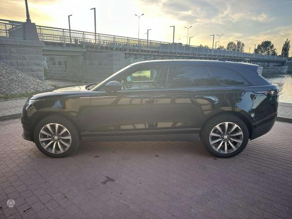 Black Land Rover Range Rover Velar 2018 in Liepaja, with an engine capacity of 2.00 L and mileage of 114 thousand km for 25600 €, photo 7 on AUTOMOTO.COM.LV