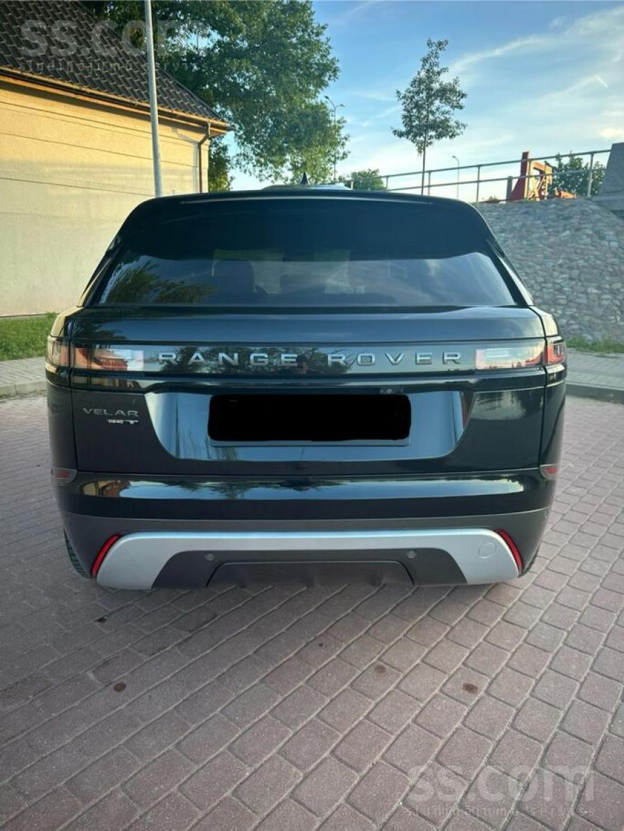 Black Land Rover Range Rover Velar 2018 in Liepaja, with an engine capacity of 2.00 L and mileage of 113 thousand km for 26000 €, photo 3 on AUTOMOTO.COM.LV