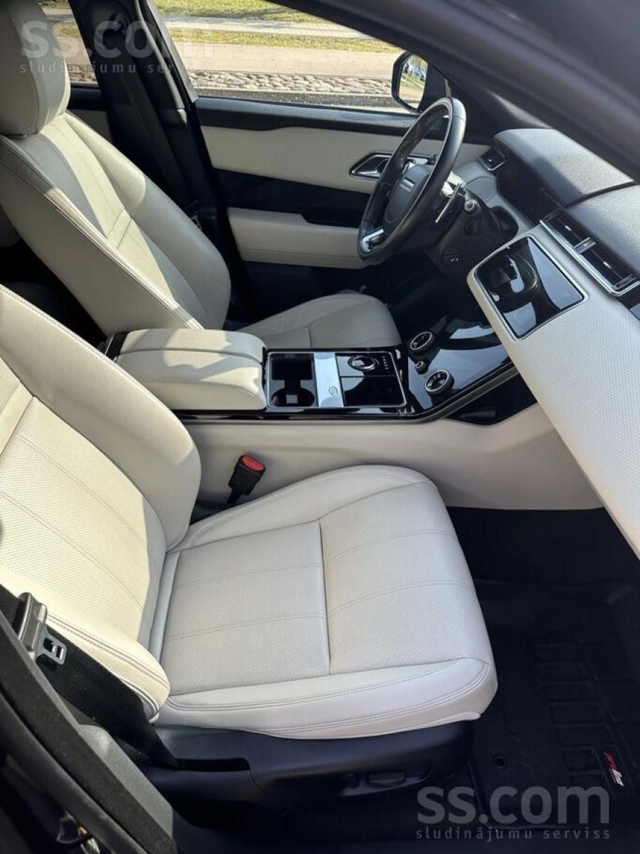 Black Land Rover Range Rover Velar 2018 in Liepaja, with an engine capacity of 2.00 L and mileage of 113 thousand km for 26000 €, photo 17 on AUTOMOTO.COM.LV