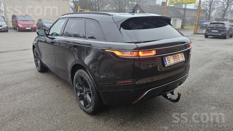 Black Land Rover Range Rover Velar 2019 in Riga, with an engine capacity of 2.00 L and mileage of 162 thousand km for 27550 €, photo 7 on AUTOMOTO.COM.LV