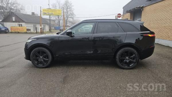 Black Land Rover Range Rover Velar 2019 in Riga, with an engine capacity of 2.00 L and mileage of 162 thousand km for 27550 €, photo 8 on AUTOMOTO.COM.LV