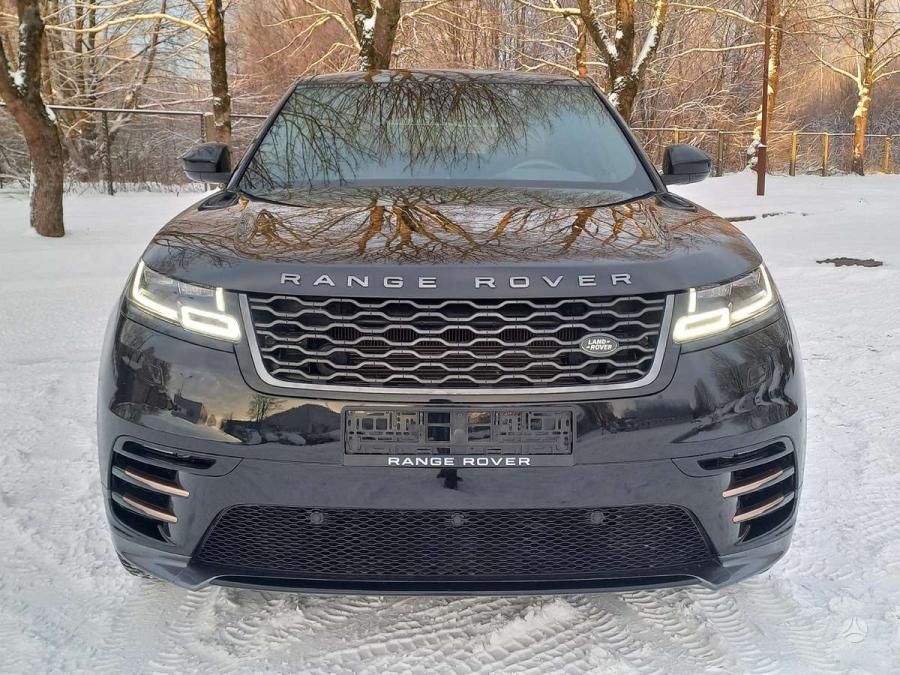 Black Land Rover Range Rover Velar 2019 in Siauliai, with an engine capacity of 2.00 L and mileage of 64 thousand km for 25400 €, photo 7 on AUTOMOTO.COM.LV
