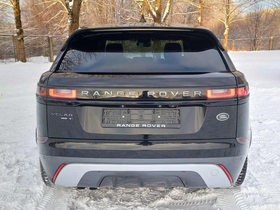 Black Land Rover Range Rover Velar 2019 in Siauliai, with an engine capacity of 2.00 L and mileage of 64 thousand km for 25400 €, photo 8 on AUTOMOTO.COM.LV