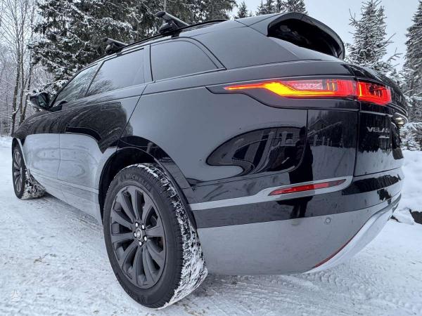 Black Land Rover Range Rover Velar 2019 in Siauliai, with an engine capacity of 2.00 L and mileage of 111 thousand km for 24700 €, photo 11 on AUTOMOTO.COM.LV