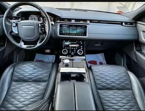 Melns Land Rover Range Rover Velar 2019 Kauņa, ar dzinēja tilpumu 5.00 L un nobraukumu 68 tūkst. km par 74500 €, foto 5 vietnē AUTOMOTO.COM.LV