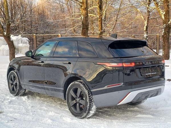 Black Land Rover Range Rover Velar 2019 in Siauliai, with an engine capacity of 2.00 L and mileage of 64 thousand km for 24950 €, photo 5 on AUTOMOTO.COM.LV