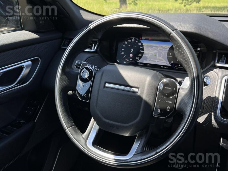 Black Land Rover Range Rover Velar 2019 in Limbazi, with an engine capacity of 2.00 L and mileage of 166 thousand km for 24550 €, photo 15 on AUTOMOTO.COM.LV