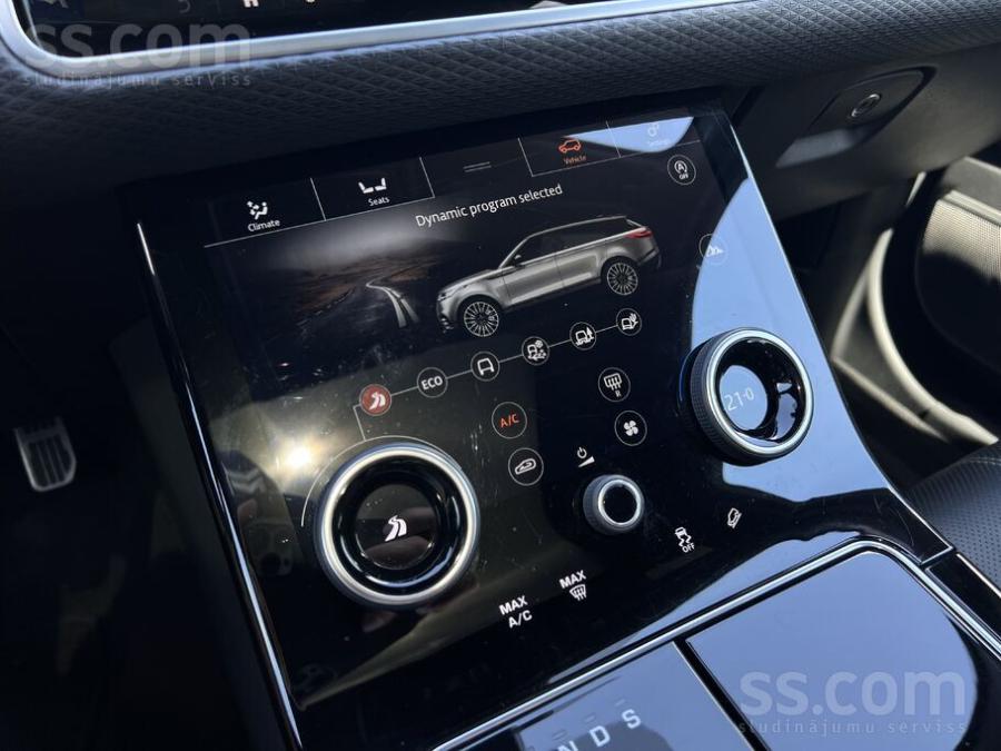 Melns Land Rover Range Rover Velar 2019 Limbaži, ar dzinēja tilpumu 2.00 L un nobraukumu 166 tūkst. km par 24550 €, foto 20 vietnē AUTOMOTO.COM.LV