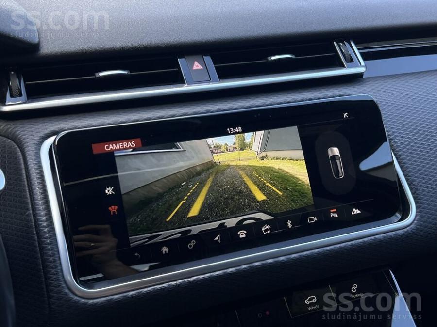 Melns Land Rover Range Rover Velar 2019 Limbaži, ar dzinēja tilpumu 2.00 L un nobraukumu 166 tūkst. km par 24550 €, foto 18 vietnē AUTOMOTO.COM.LV