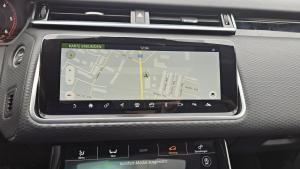 Melns Land Rover Range Rover Velar 2019 Rīga, ar dzinēja tilpumu 2.00 L un nobraukumu 162 tūkst. km par 29500 €, foto 4 vietnē AUTOMOTO.COM.LV