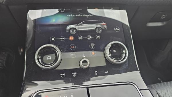 Melns Land Rover Range Rover Velar 2019 Rīga, ar dzinēja tilpumu 2.00 L un nobraukumu 162 tūkst. km par 29500 €, foto 4 vietnē AUTOMOTO.COM.LV