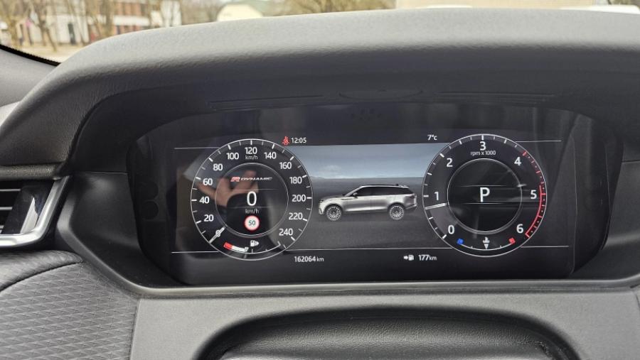 Melns Land Rover Range Rover Velar 2019 Rīga, ar dzinēja tilpumu 2.00 L un nobraukumu 162 tūkst. km par 29500 €, foto 14 vietnē AUTOMOTO.COM.LV
