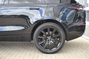 Melns Land Rover Range Rover Velar 2019 Viļņa, ar dzinēja tilpumu 2.00 L un nobraukumu 148 tūkst. km par 20000 €, foto 13 vietnē AUTOMOTO.COM.LV
