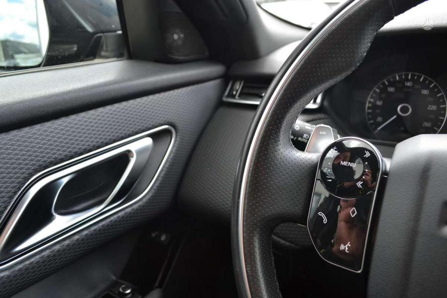 Melns Land Rover Range Rover Velar 2019 Viļņa, ar dzinēja tilpumu 2.00 L un nobraukumu 148 tūkst. km par 20000 €, foto 35 vietnē AUTOMOTO.COM.LV