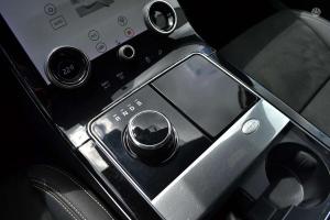 Melns Land Rover Range Rover Velar 2019 Viļņa, ar dzinēja tilpumu 2.00 L un nobraukumu 148 tūkst. km par 20000 €, foto 38 vietnē AUTOMOTO.COM.LV