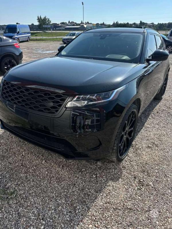 Melns Land Rover Range Rover Velar 2019 Klaipėda, ar dzinēja tilpumu 2.00 L un nobraukumu 184 tūkst. km par 13000 €, foto 1 vietnē AUTOMOTO.COM.LV