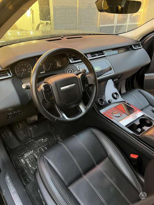 Melns Land Rover Range Rover Velar 2019 Klaipėda, ar dzinēja tilpumu 2.00 L un nobraukumu 184 tūkst. km par 13000 €, foto 9 vietnē AUTOMOTO.COM.LV