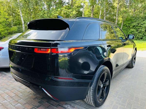 Black Land Rover Range Rover Velar 2019 in Kaunas, with an engine capacity of 2.00 L and mileage of 220 thousand km for 19350 €, photo 6 on AUTOMOTO.COM.LV
