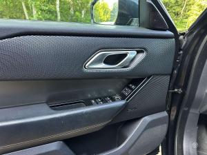 Black Land Rover Range Rover Velar 2019 in Kaunas, with an engine capacity of 2.00 L and mileage of 220 thousand km for 19350 €, photo 14 on AUTOMOTO.COM.LV