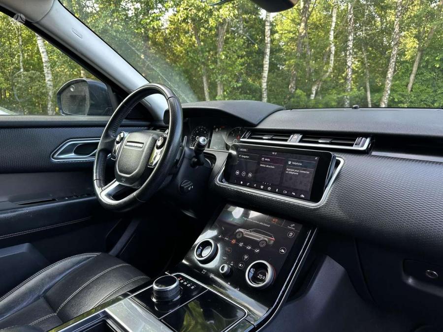 Black Land Rover Range Rover Velar 2019 in Kaunas, with an engine capacity of 2.00 L and mileage of 220 thousand km for 19350 €, photo 28 on AUTOMOTO.COM.LV