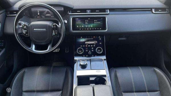 Melns Land Rover Range Rover Velar 2019 Marijampole, ar dzinēja tilpumu 2.00 L un nobraukumu 149 tūkst. km par 19990 €, foto 3 vietnē AUTOMOTO.COM.LV