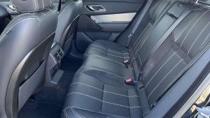Melns Land Rover Range Rover Velar 2019 Marijampole, ar dzinēja tilpumu 2.00 L un nobraukumu 149 tūkst. km par 19990 €, foto 19 vietnē AUTOMOTO.COM.LV