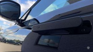 Melns Land Rover Range Rover Velar 2019 Marijampole, ar dzinēja tilpumu 2.00 L un nobraukumu 149 tūkst. km par 19990 €, foto 28 vietnē AUTOMOTO.COM.LV