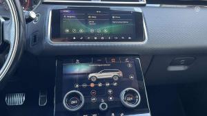 Melns Land Rover Range Rover Velar 2019 Marijampole, ar dzinēja tilpumu 2.00 L un nobraukumu 149 tūkst. km par 19990 €, foto 52 vietnē AUTOMOTO.COM.LV