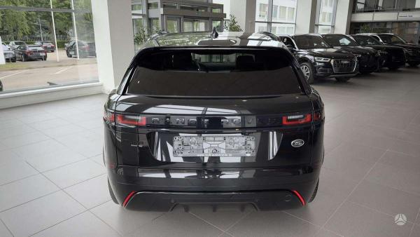 Melns Land Rover Range Rover Velar 2019 Marijampole, ar dzinēja tilpumu 2.00 L un nobraukumu 114 tūkst. km par 25999 €, foto 8 vietnē AUTOMOTO.COM.LV